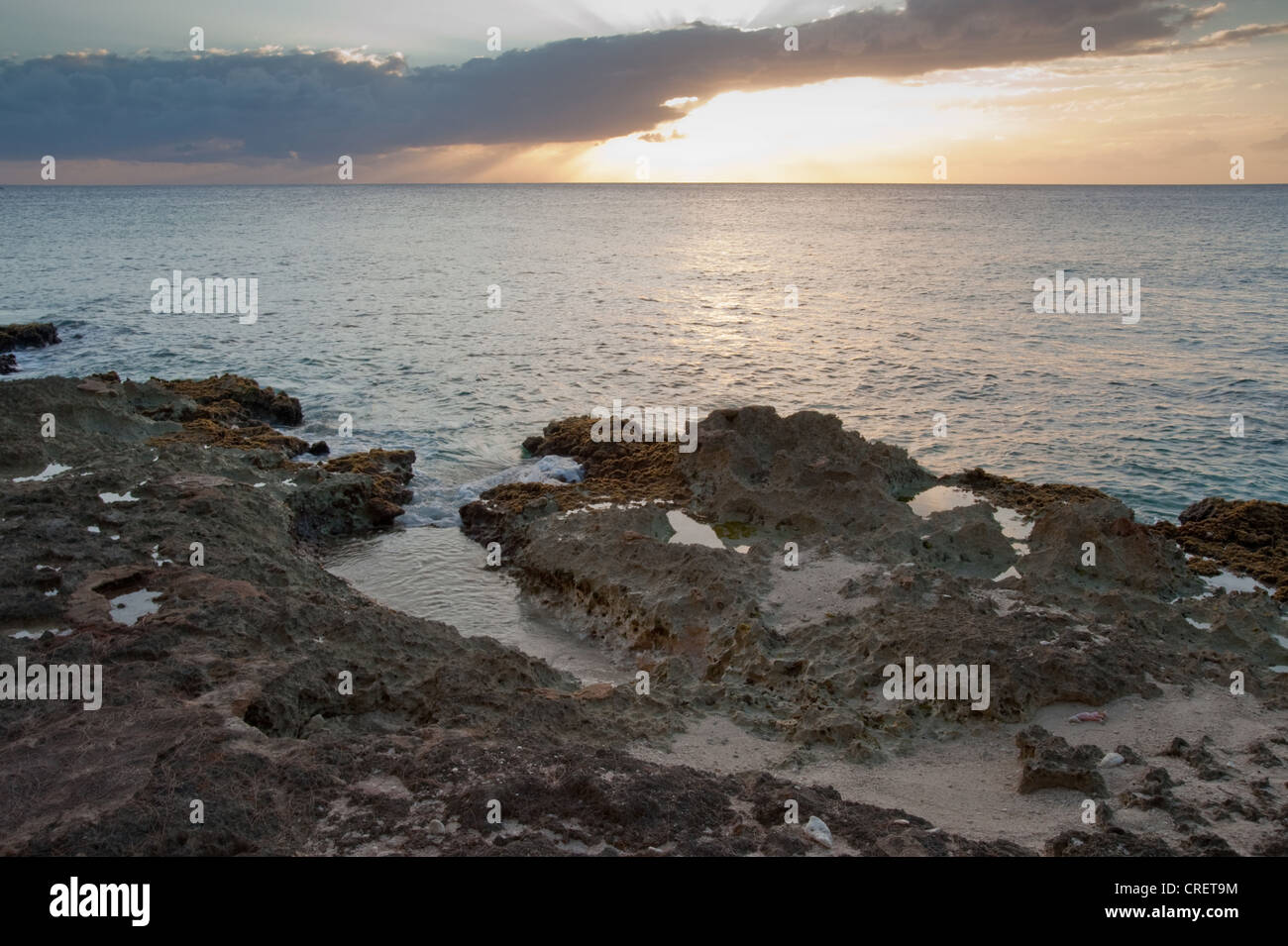 Grand cayman sunset hi-res stock photography and images - Alamy