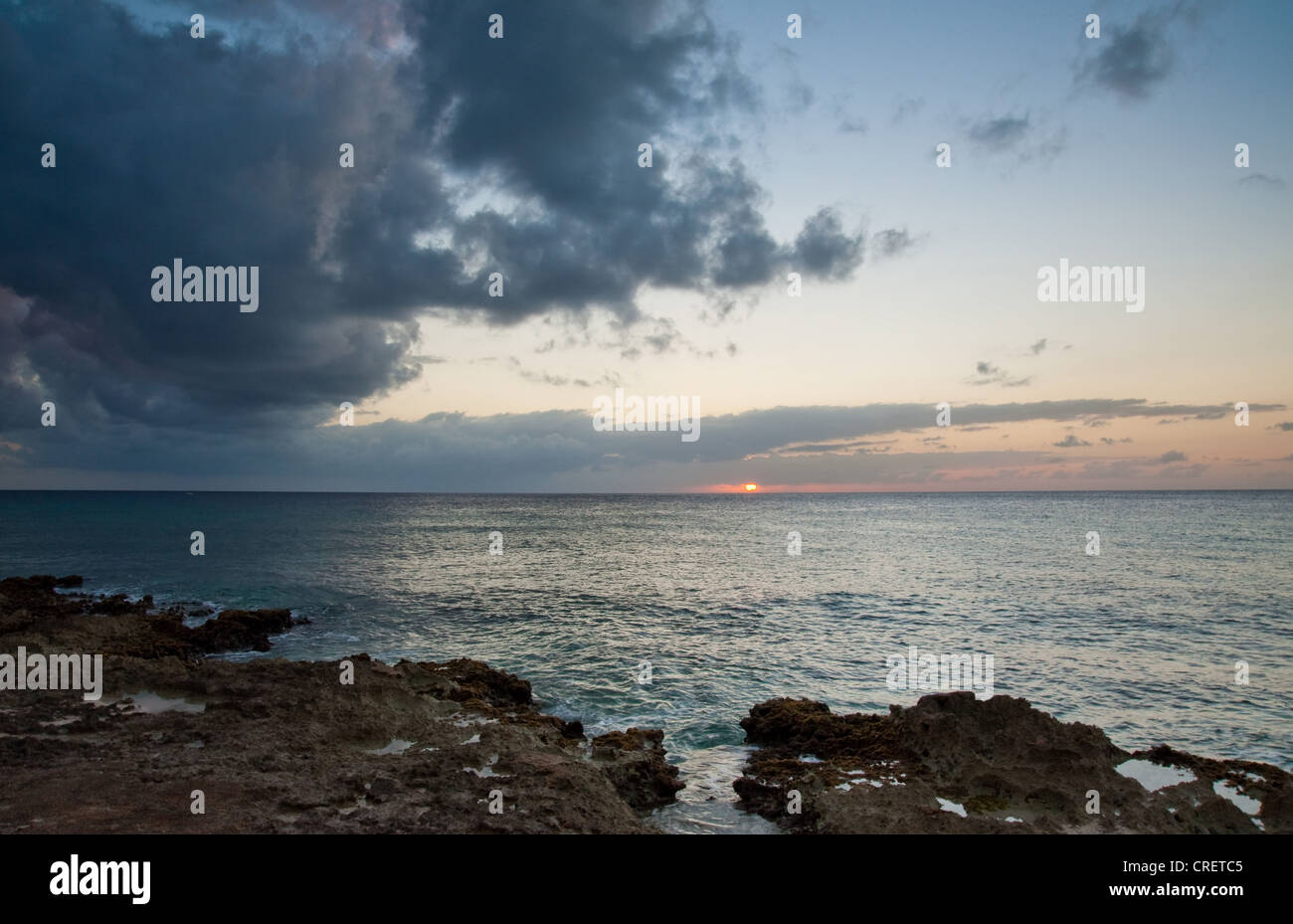 Grand cayman sunset hi-res stock photography and images - Alamy