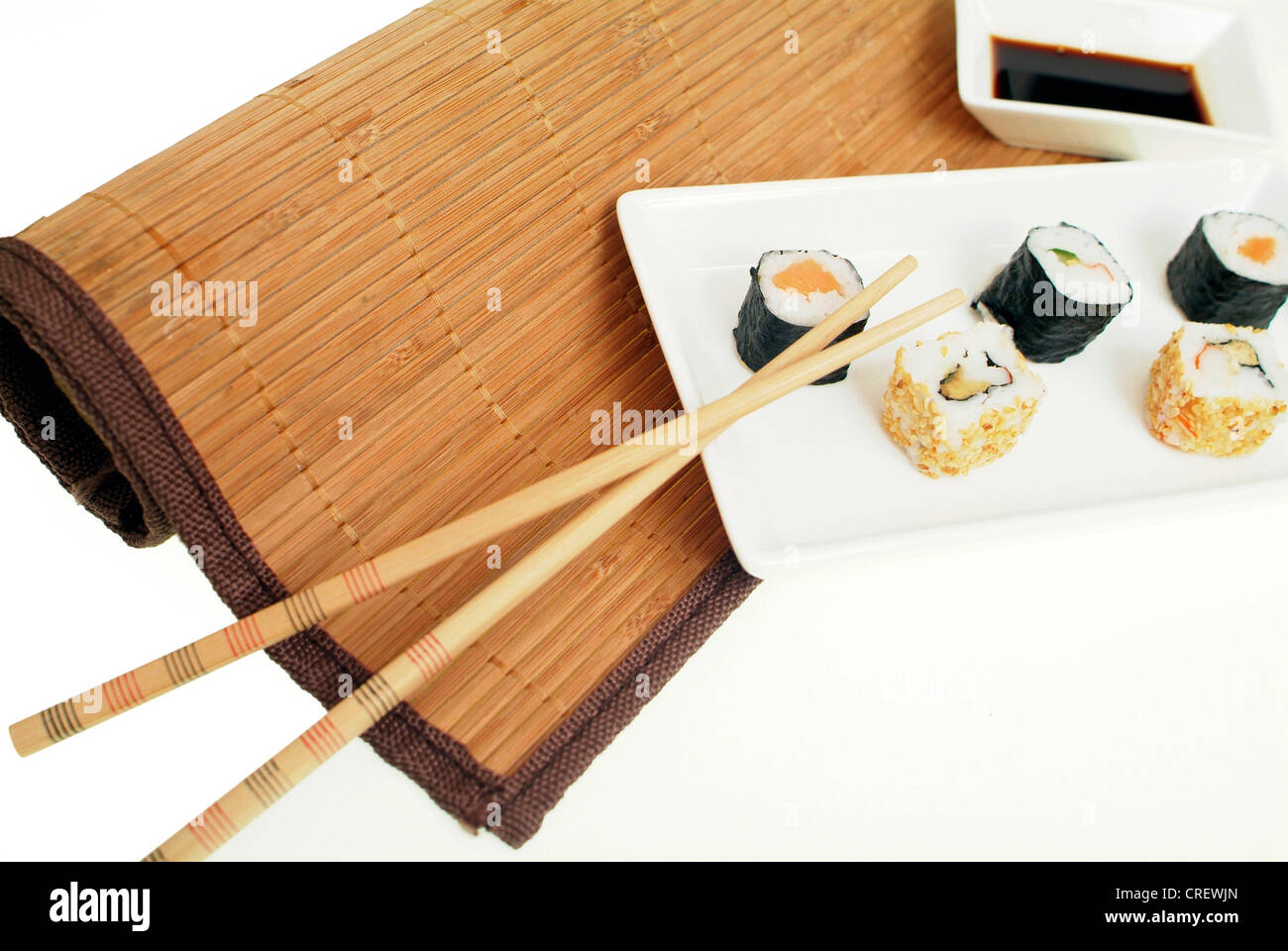 Sushi mats hi-res stock photography and images - Alamy