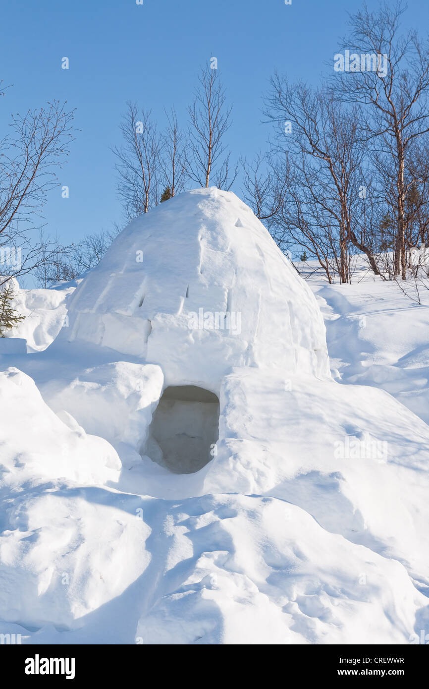 Igloo hi-res stock photography and images - Alamy