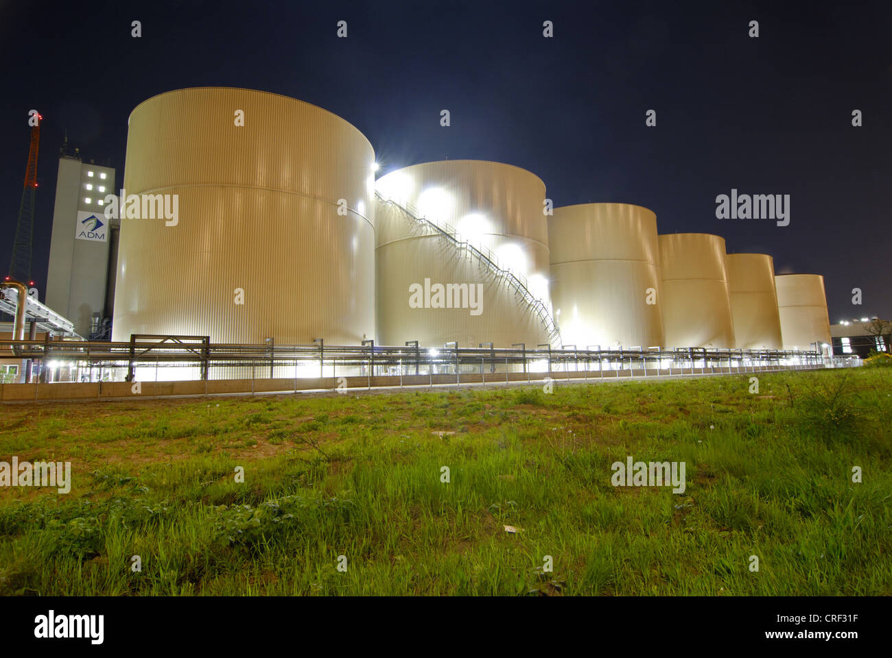 Group Of Silos High Resolution Stock Photography and Images - Alamy