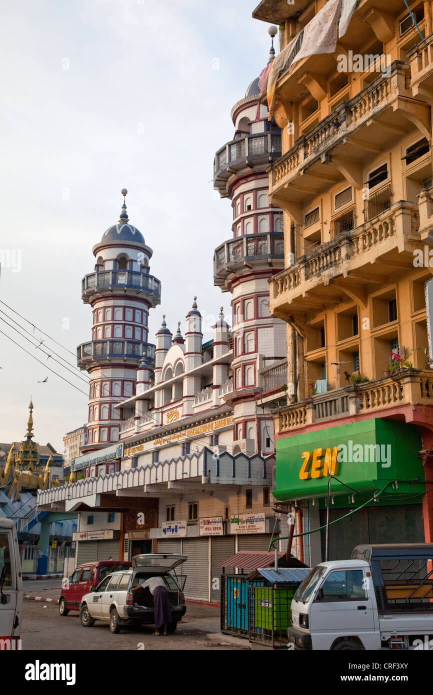 Bengale sunni mosque hi-res stock photography and images - Alamy