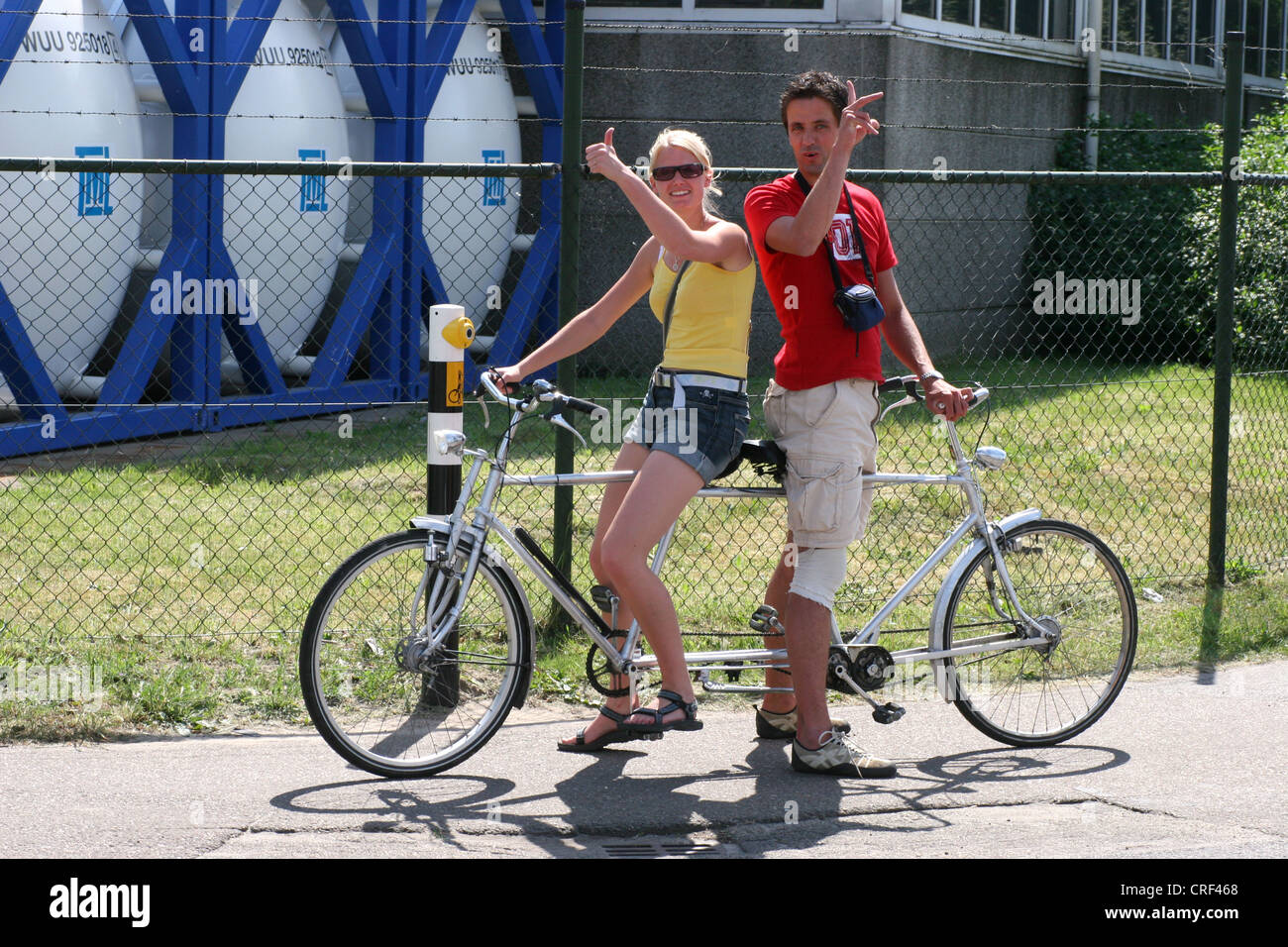 Hand signals bicycle hi-res stock photography and images - Alamy