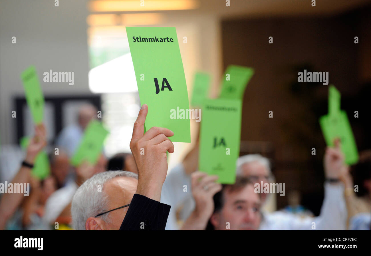 Voting cards hi-res stock photography and images - Alamy