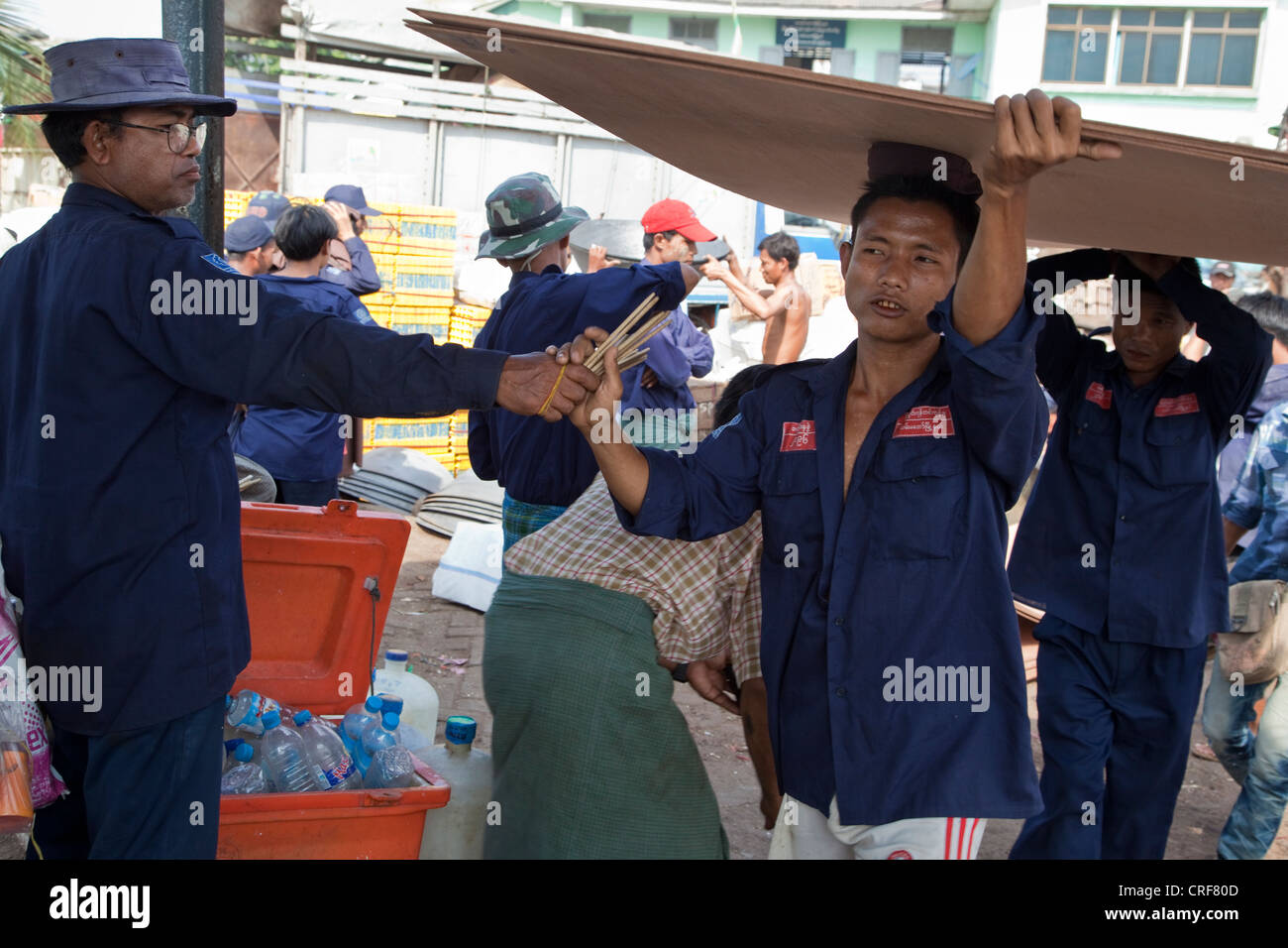 Tally man hi-res stock photography and images - Alamy