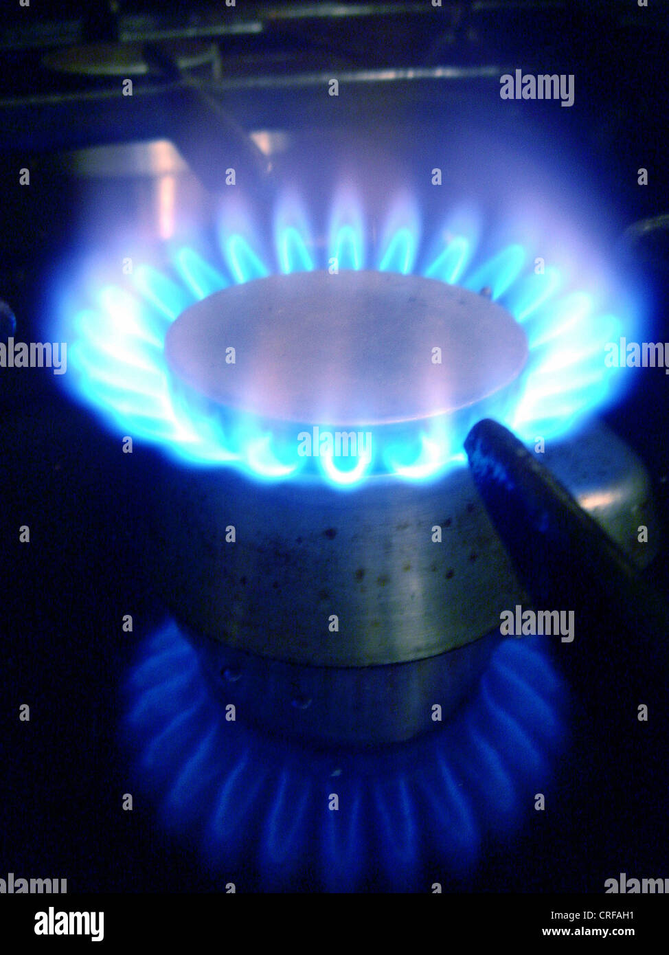 Gas cooker bill hi-res stock photography and images - Alamy