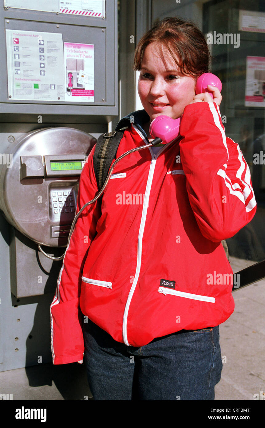 German telekom telephone booth in hi-res stock photography and images ...