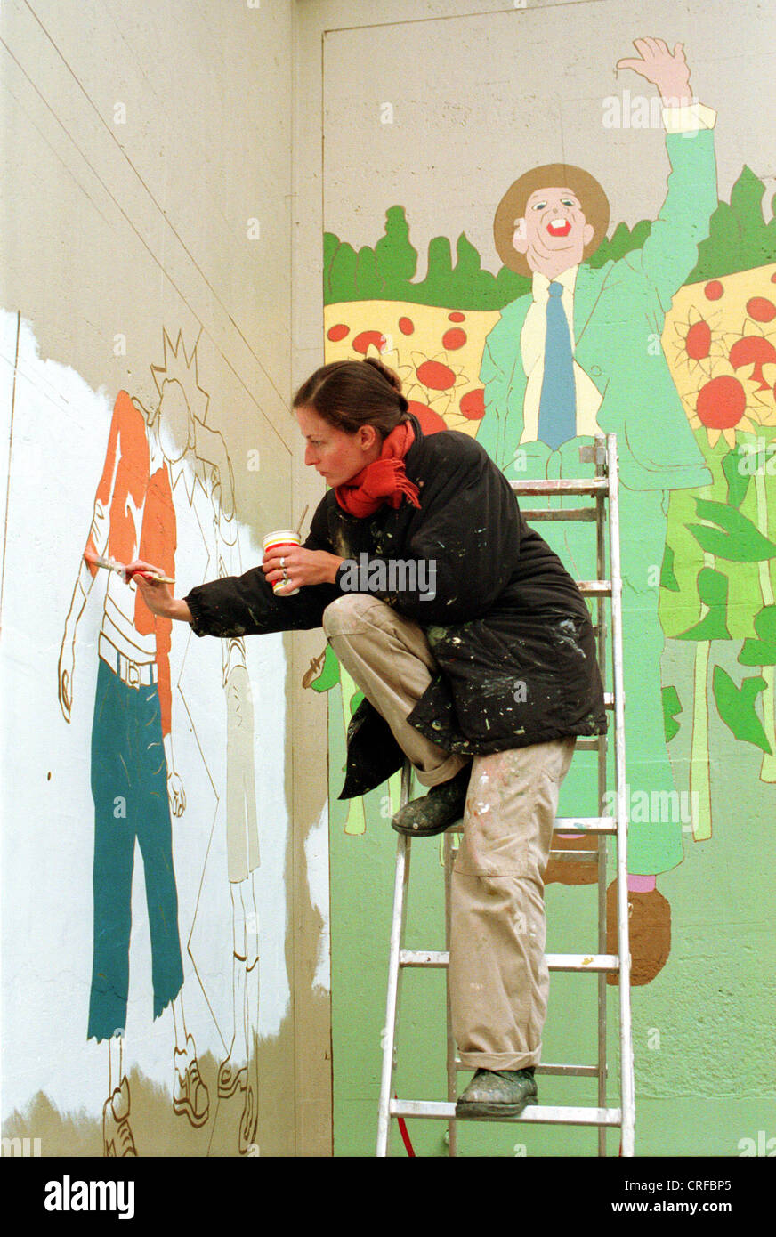 Berlin wall paints hi-res stock photography and images - Alamy