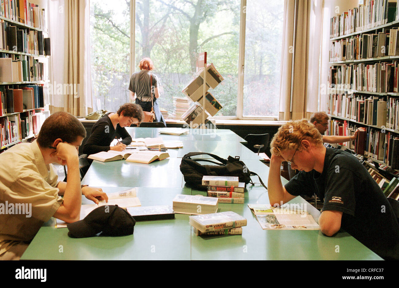 American students in germany hi-res stock photography and images - Alamy