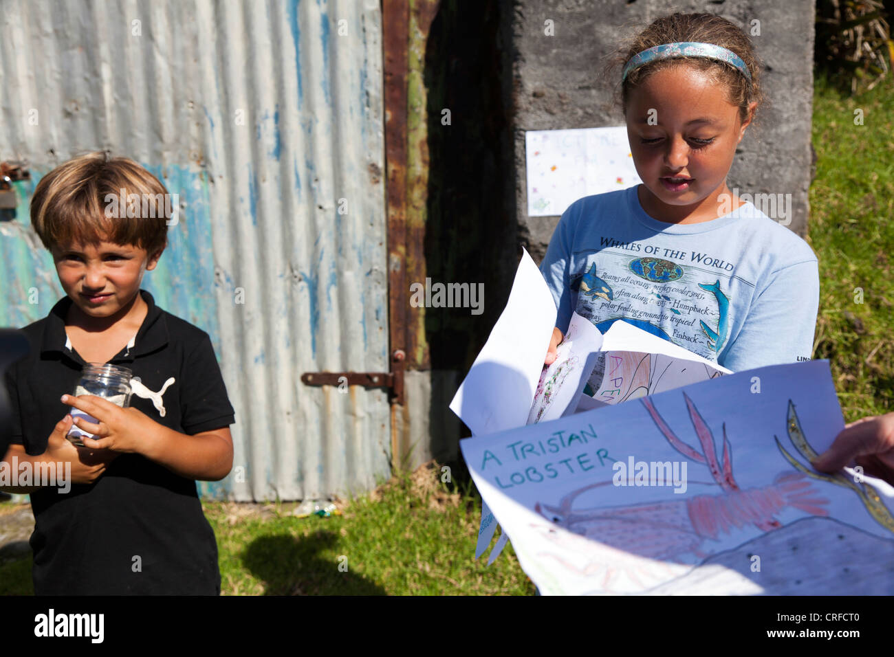 Paintings of children hi-res stock photography and images - Alamy