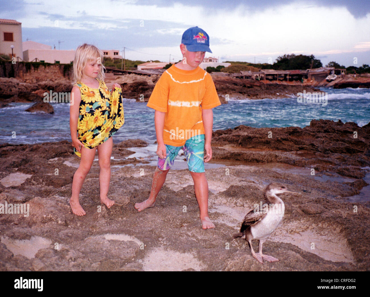 Fascinated children hi-res stock photography and images - Alamy