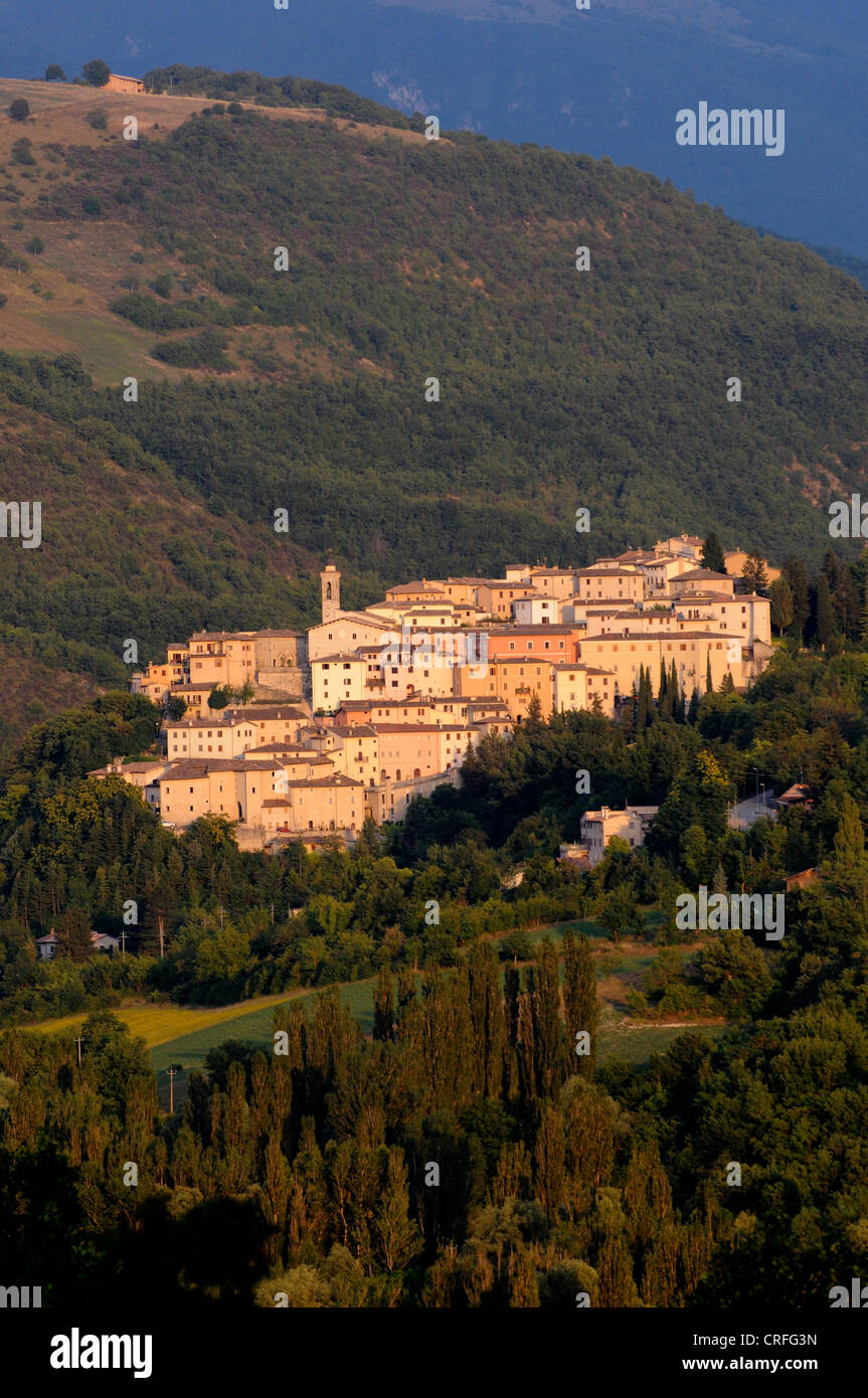 The town of Preci, Umbria, Italy Stock Photo - Alamy