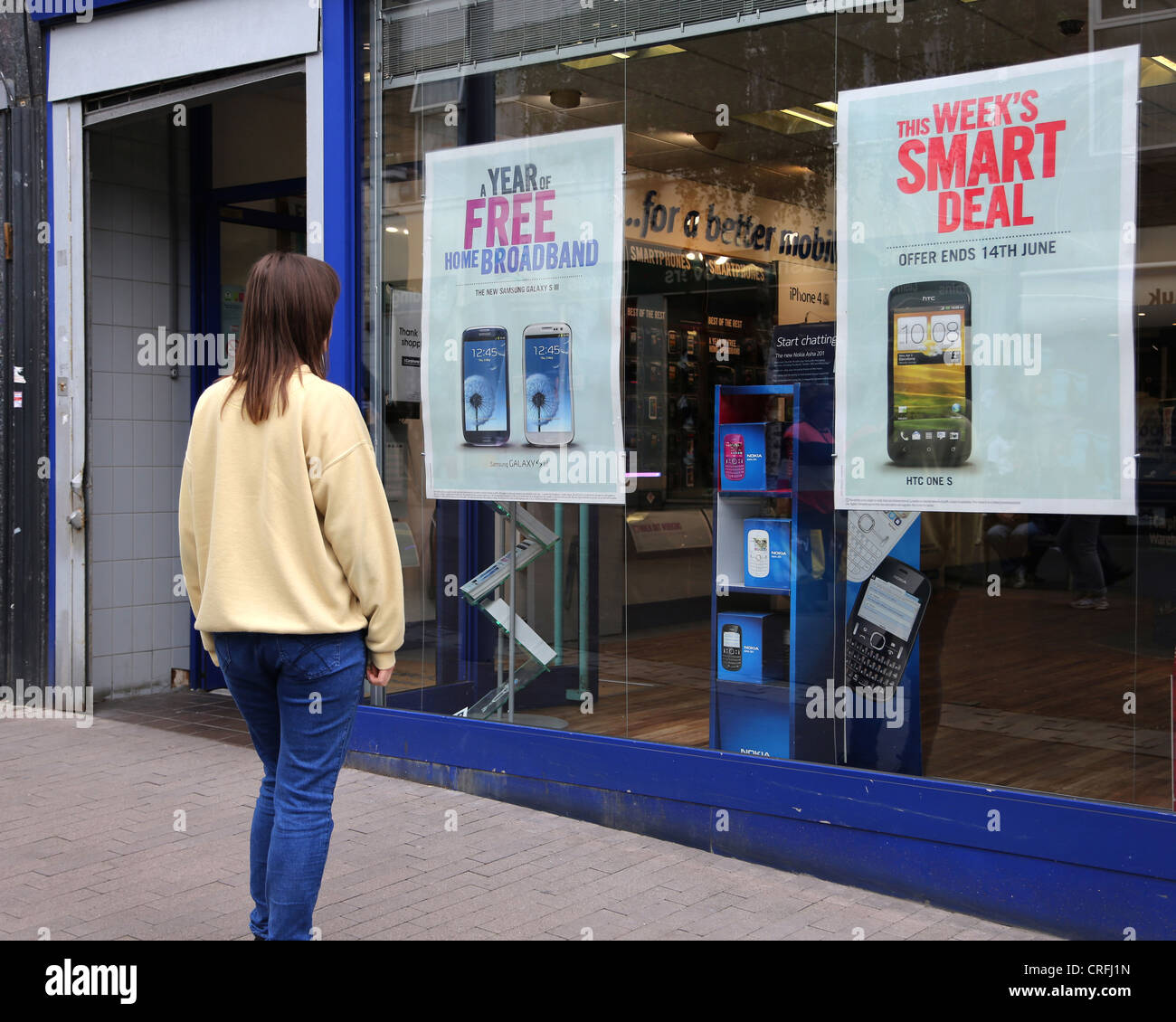 Mobile phone shop hi-res stock photography and images - Alamy