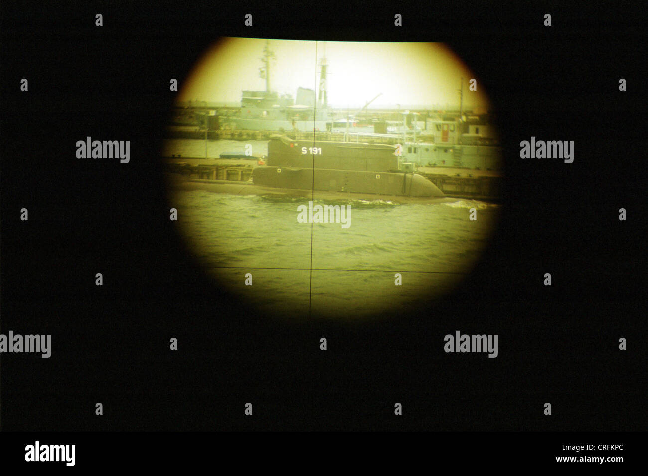 Attack periscope hi-res stock photography and images - Alamy