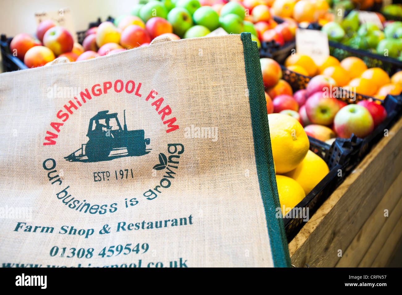 Fruit farm logo hi-res stock photography and images - Alamy