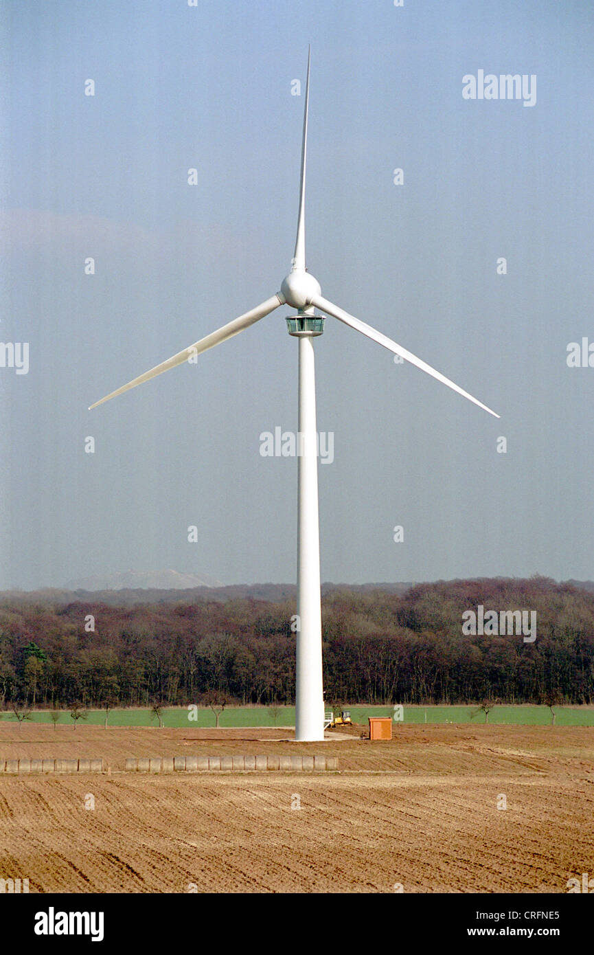 Windmill platform hi-res stock photography and images - Alamy