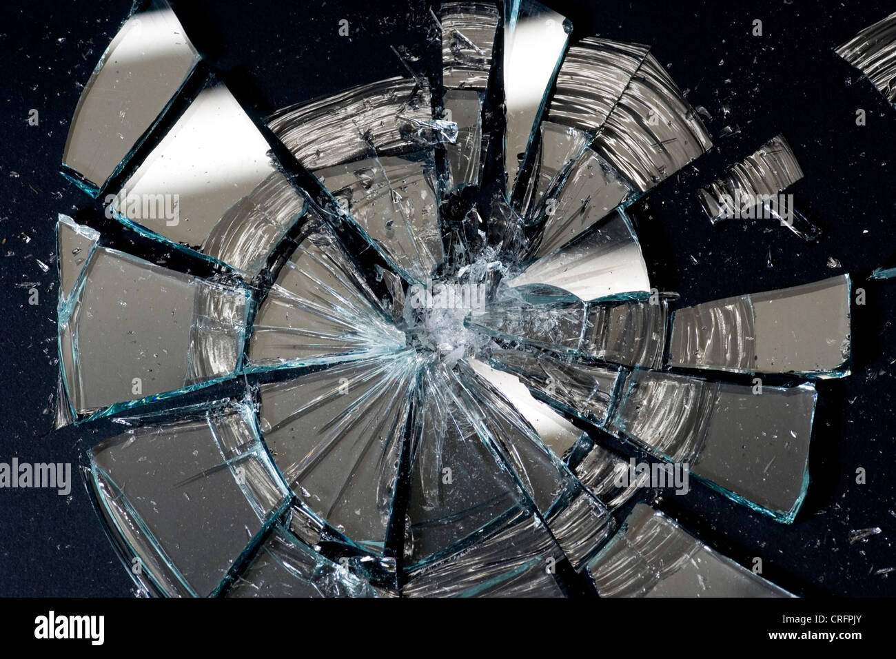 Mirrored Glass Panel High Resolution Stock Photography and Images - Alamy