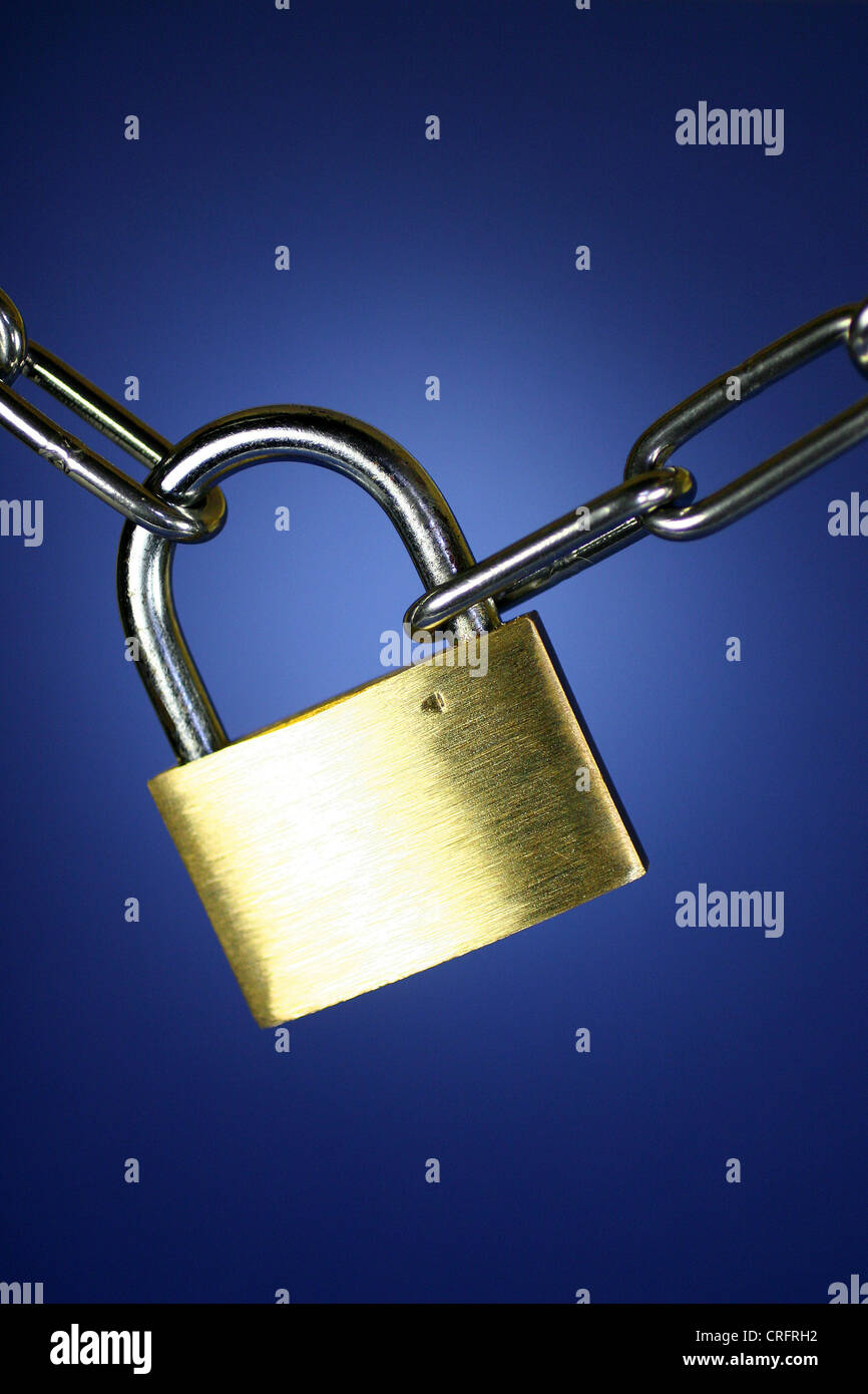 padlock with a chain Stock Photo - Alamy