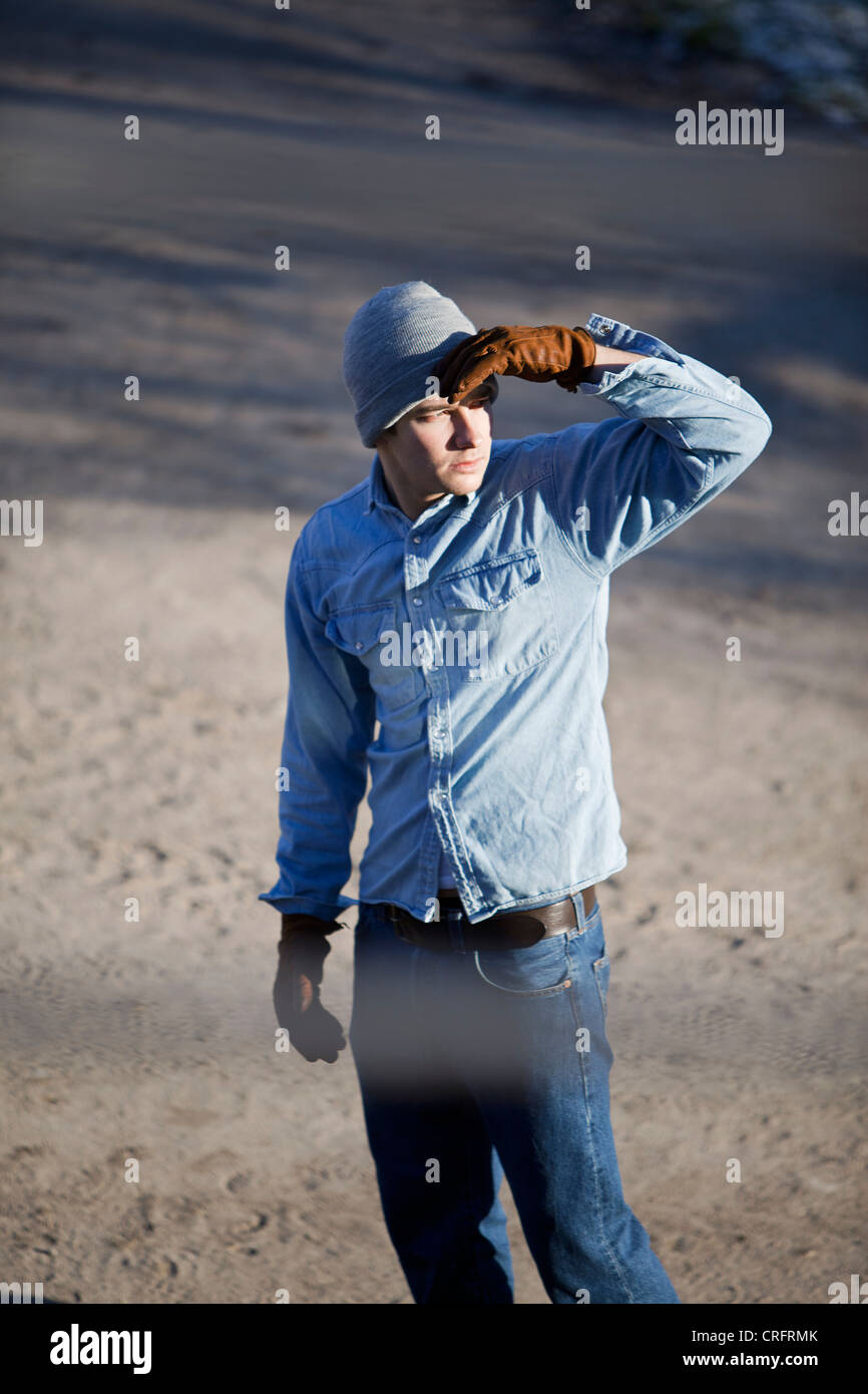 Shielding from sun hi-res stock photography and images - Alamy