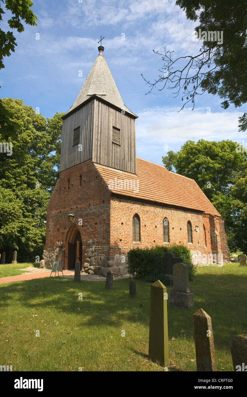Brick churches hi-res stock photography and images - Alamy
