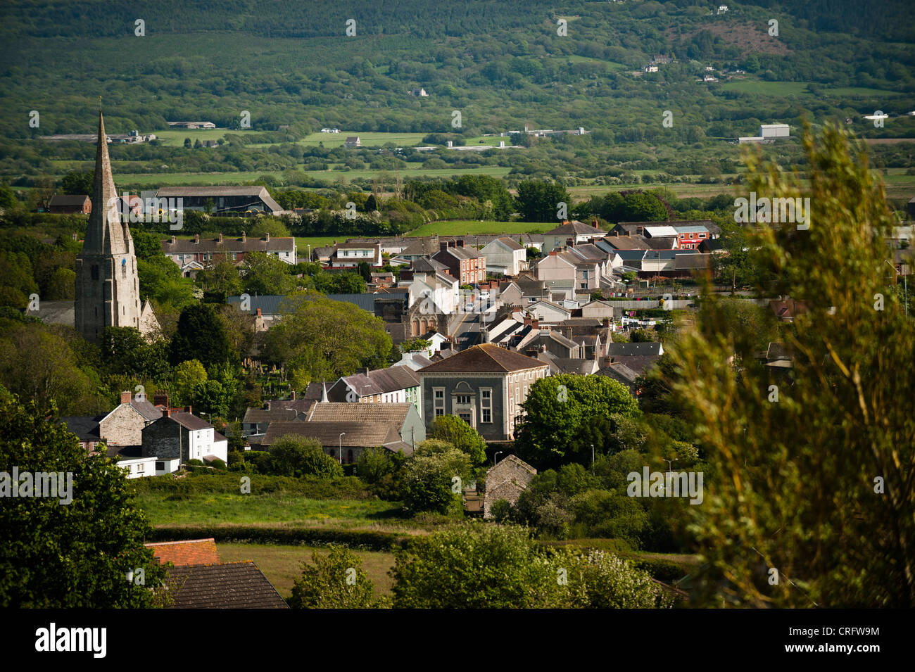 Kidwelly town castle hi-res stock photography and images - Alamy