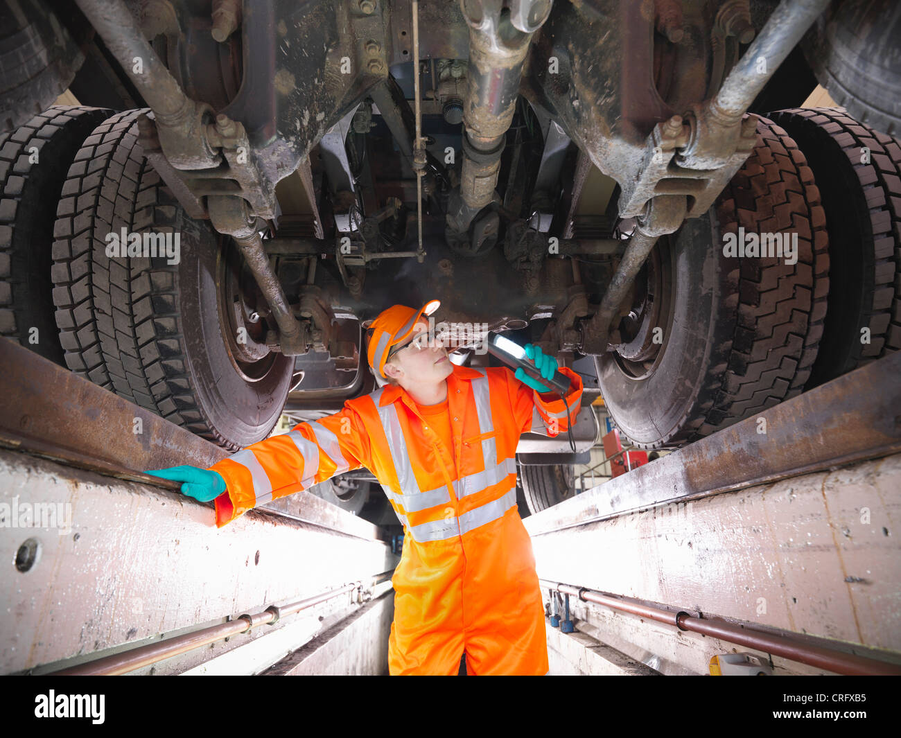Lorry engine hi-res stock photography and images - Alamy