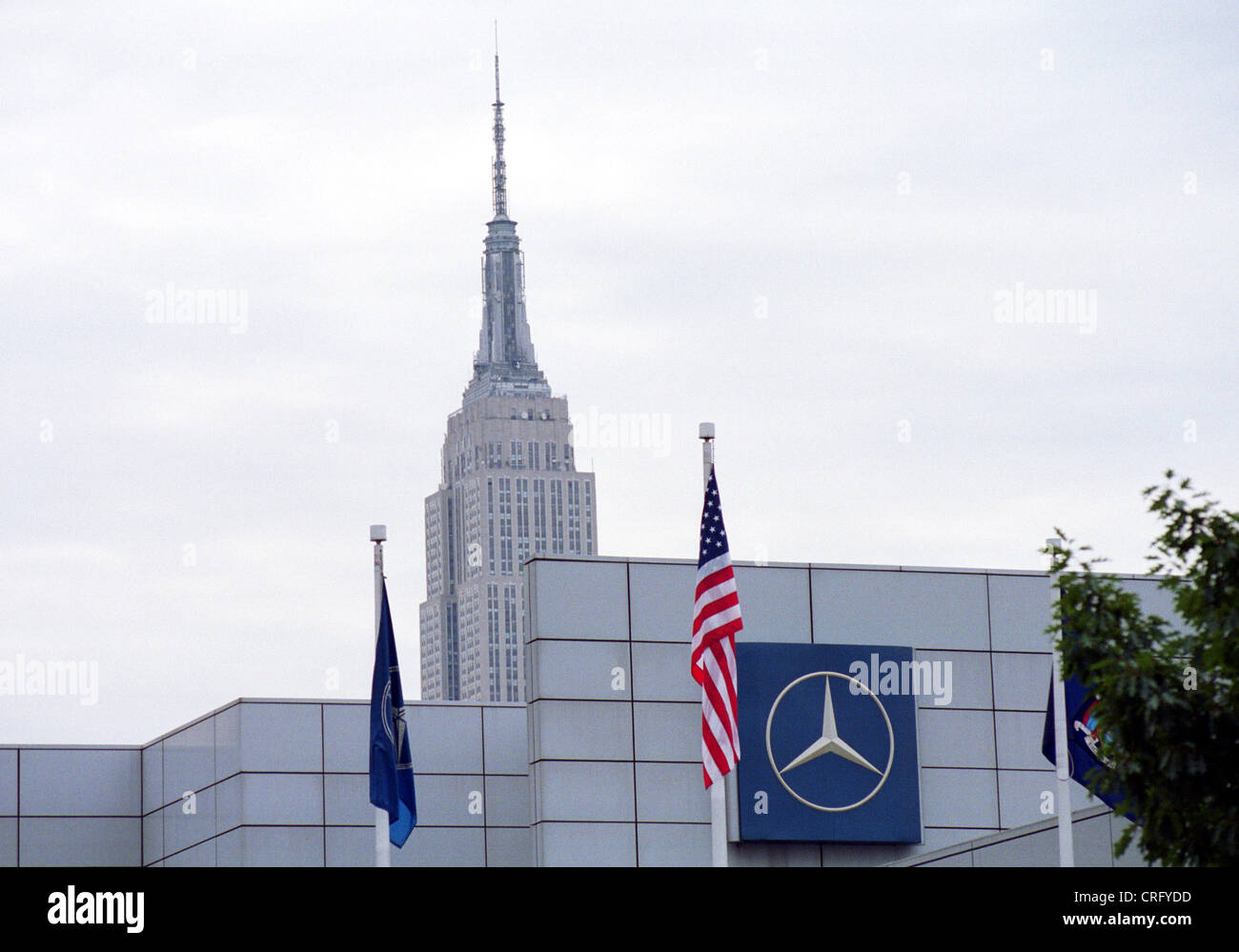 Mercedes new york office hi-res stock photography and images - Alamy