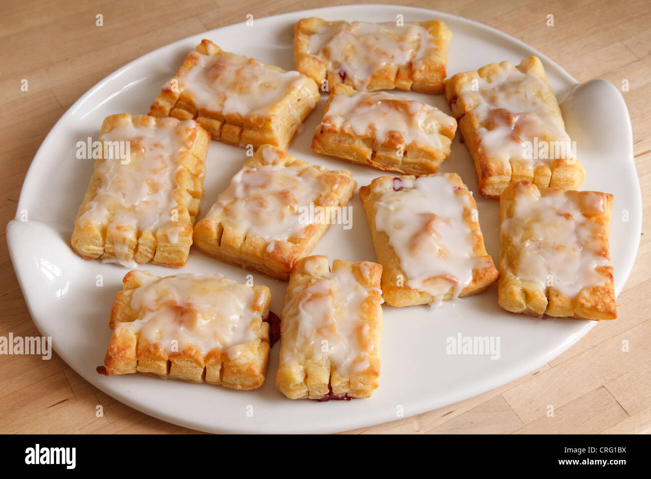 Flaky pastry hi-res stock photography and images - Alamy