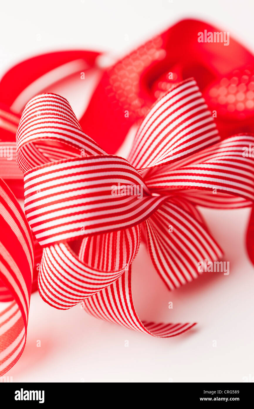 Red Ribbon Bow High Resolution Stock Photography and Images - Alamy