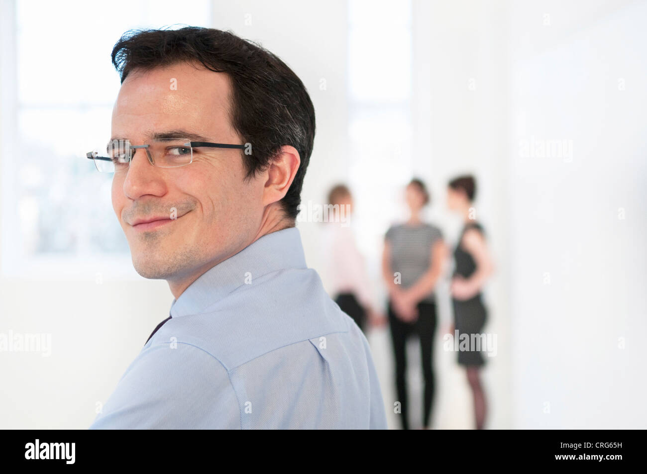 Shoulder rotating hi-res stock photography and images - Alamy