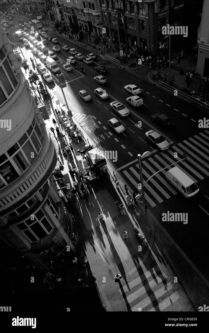 Gran Via Madrid Pedestrians Stock Photos & Gran Via Madrid Pedestrians ...