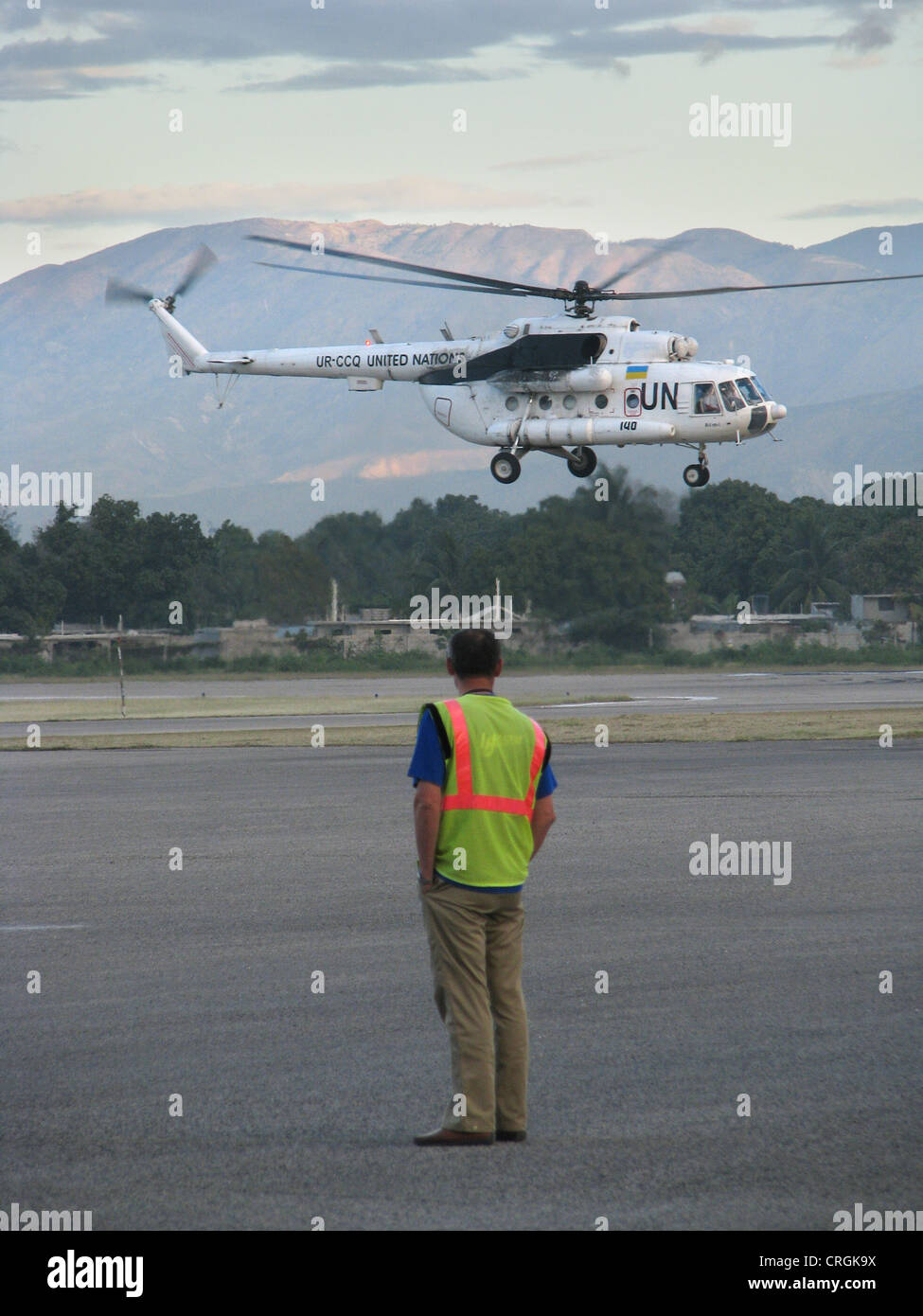 Air traffic control operator hi-res stock photography and images - Alamy