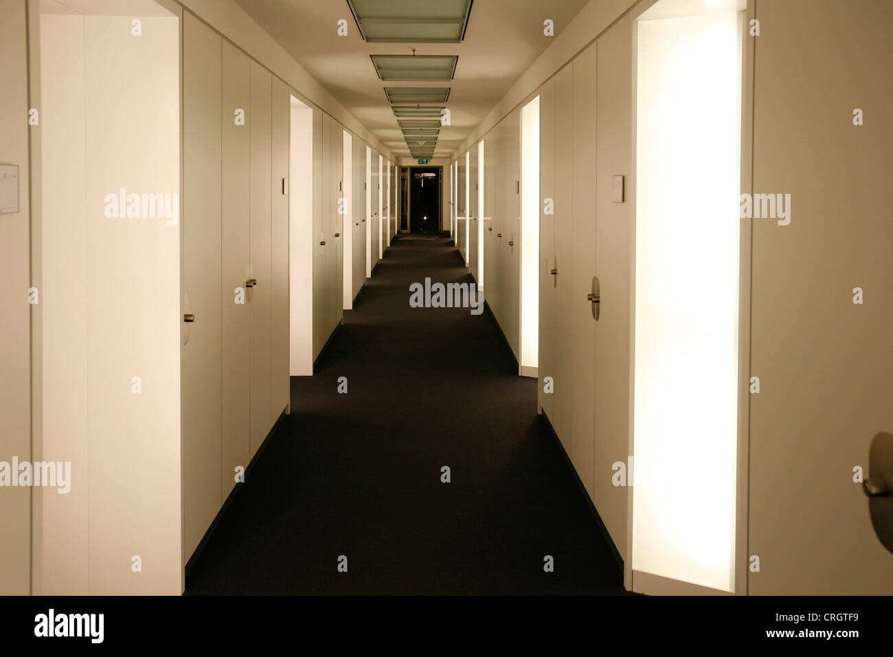 Modern commercial corridors hi-res stock photography and images - Alamy