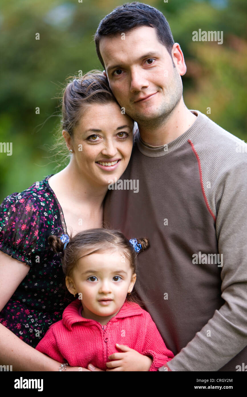 Family lifestyle shots hi-res stock photography and images - Alamy