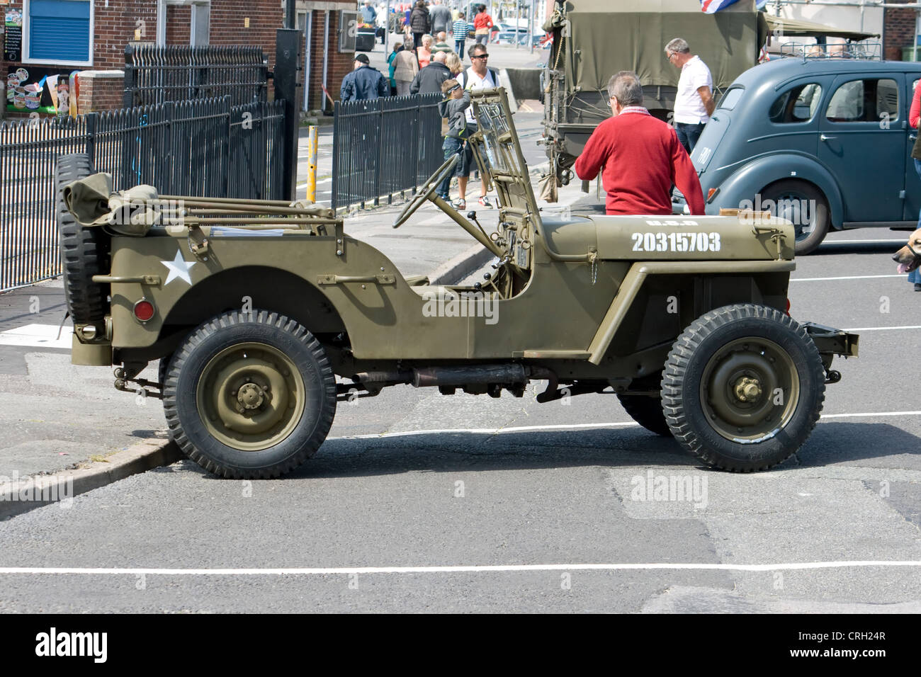 American army jeep hi-res stock photography and images - Alamy