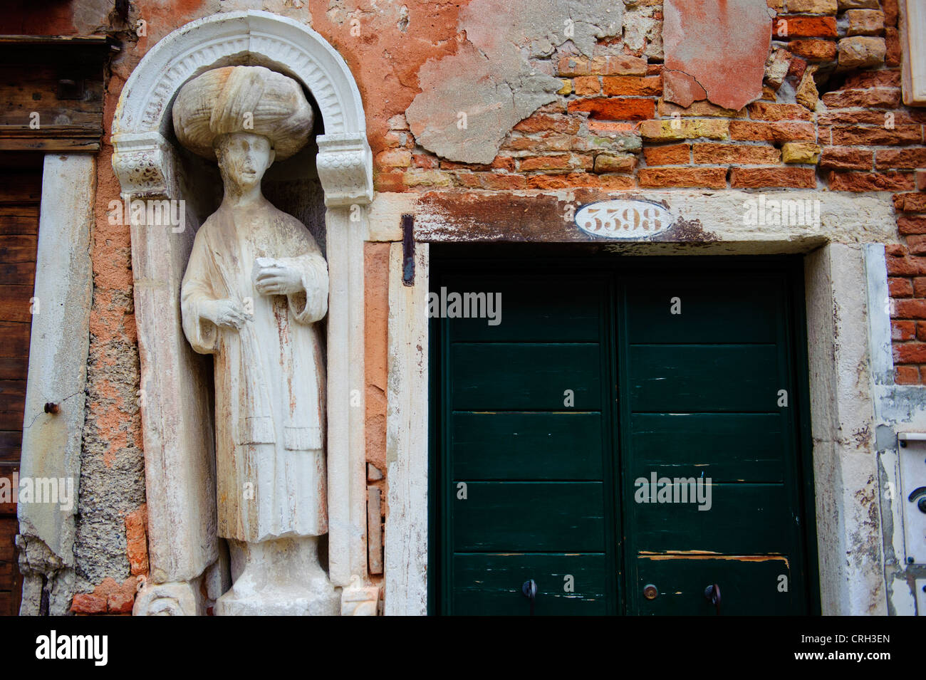 Statue one mastelli brothers campo hi-res stock photography and images ...