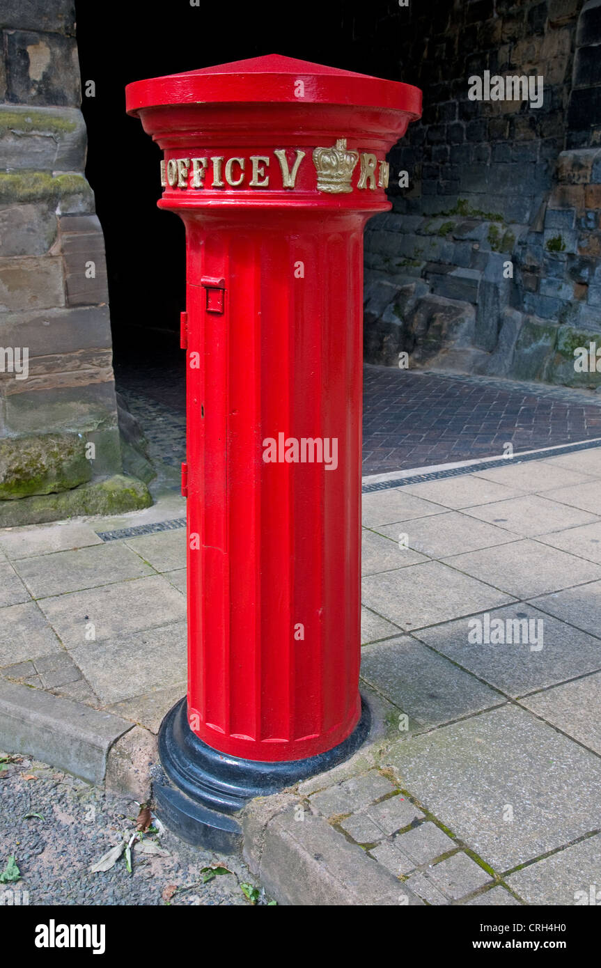 Victorian Pillar Box High Resolution Stock Photography and Images - Alamy