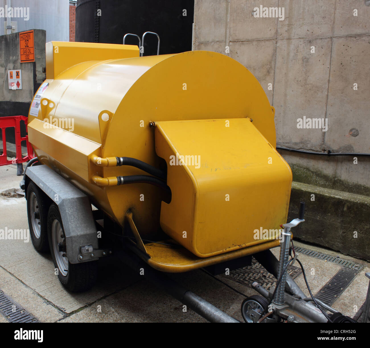 Bowser refueling hi-res stock photography and images - Alamy