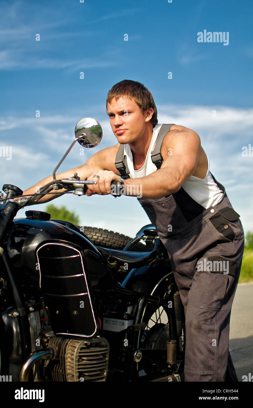 Pushing motorcycle hi-res stock photography and images - Alamy