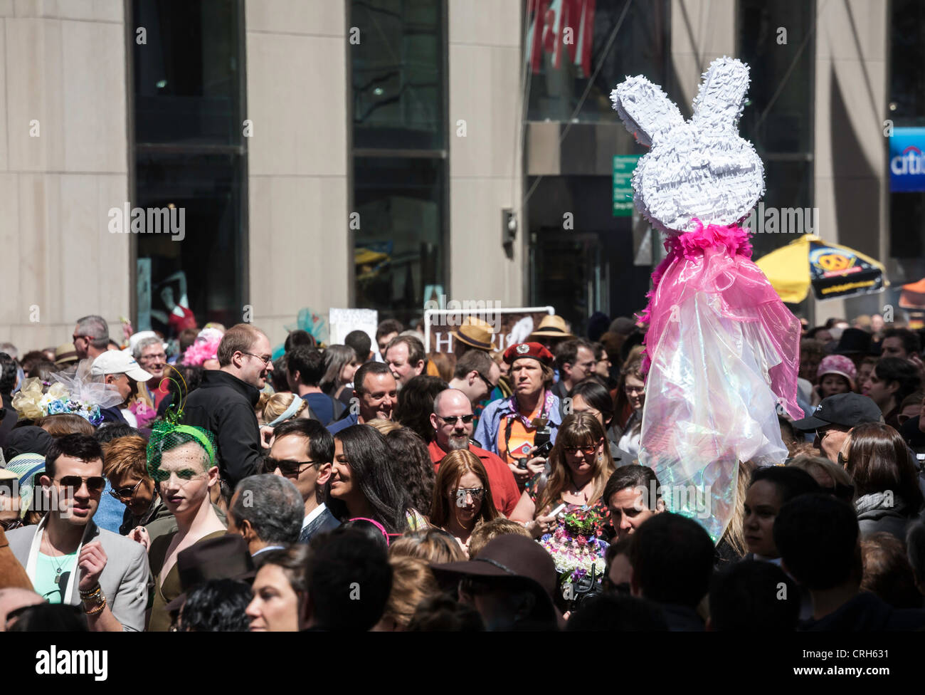 Outdoor easter display hi-res stock photography and images - Alamy