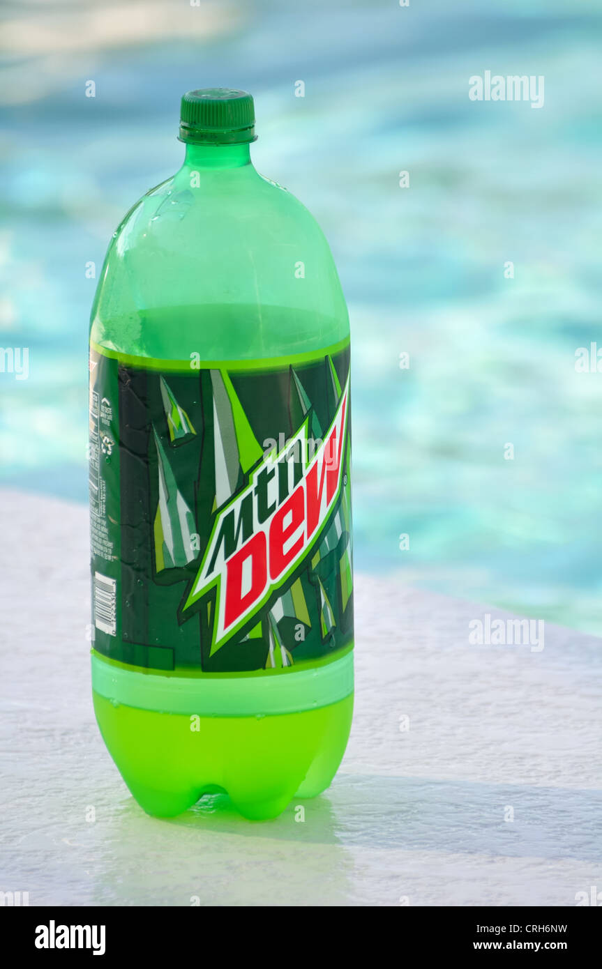 Mountain dew bottle hi-res stock photography and images - Alamy