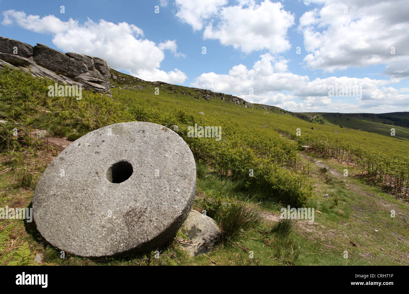 Abandoned millstones stanage edge derbyshire hi-res stock photography ...