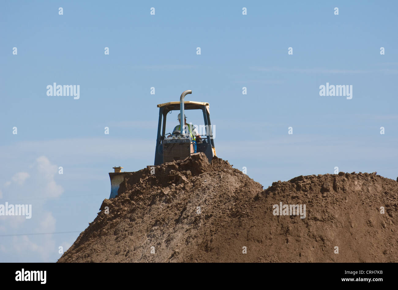 Bulldozer pushing dirt hi-res stock photography and images - Alamy
