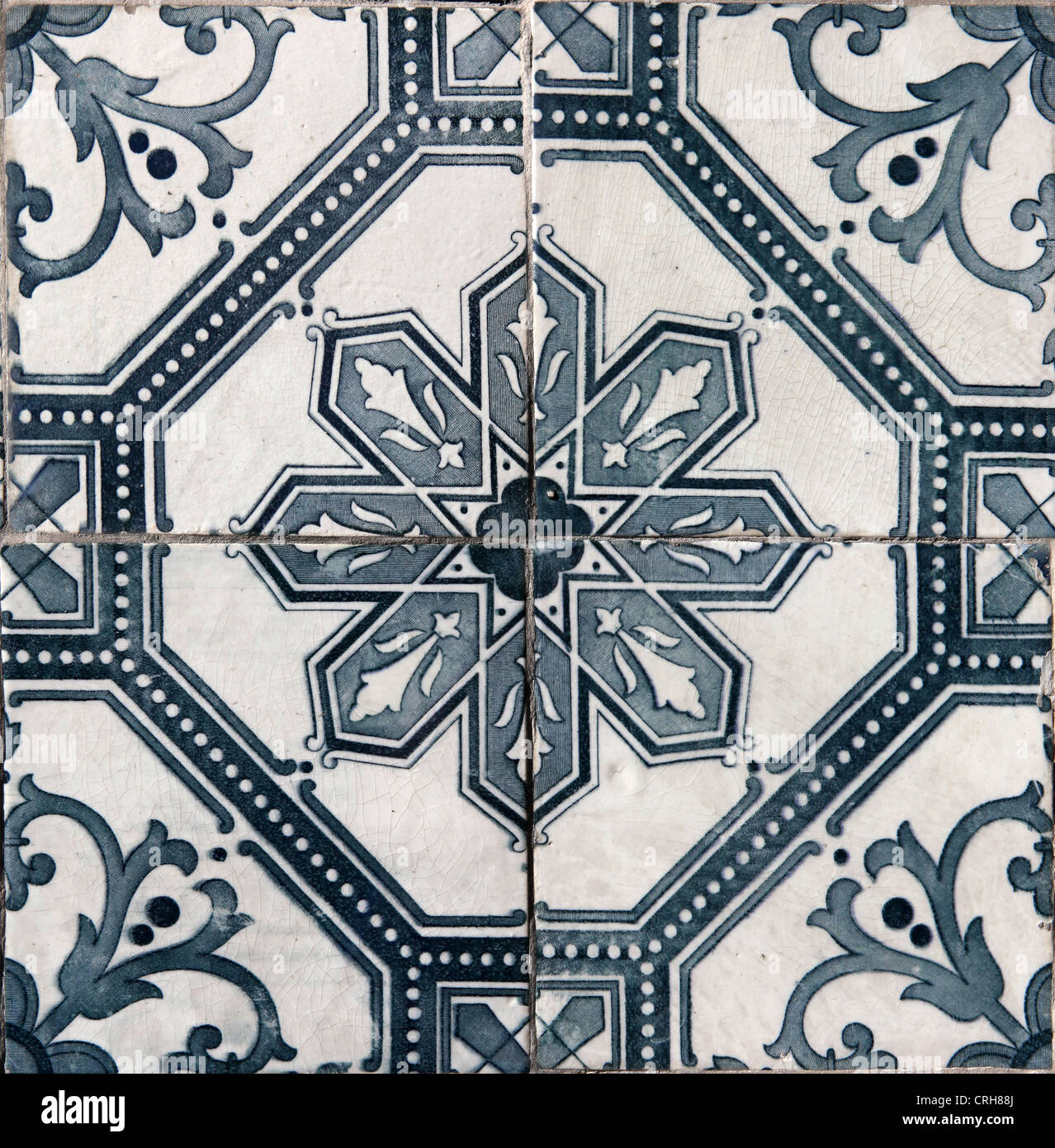 Azulejos tile exterior hi-res stock photography and images - Alamy