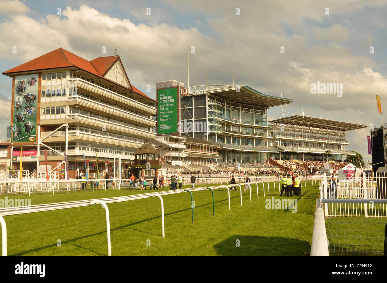 York racecourse hi-res stock photography and images - Alamy