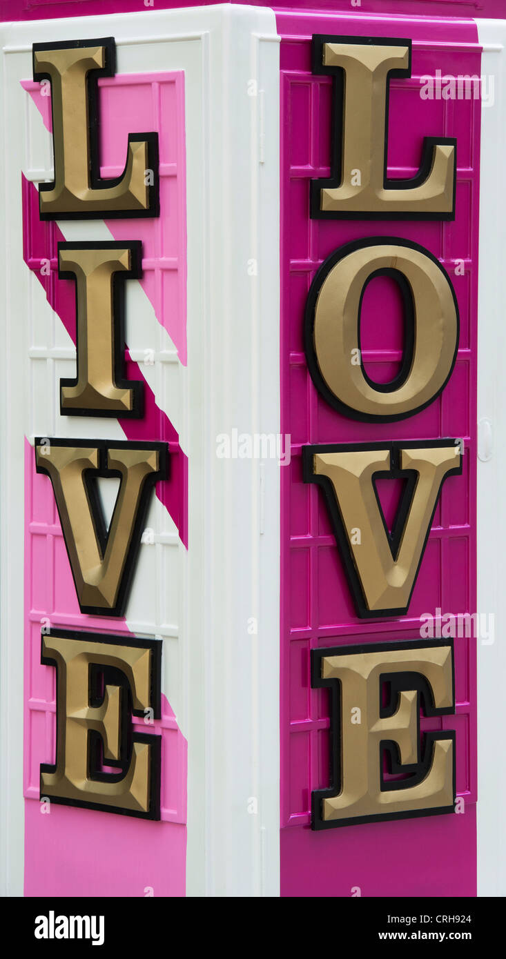 BT Artbox 'Jubilee' . Live Love. Baker Street. London Stock Photo - Alamy