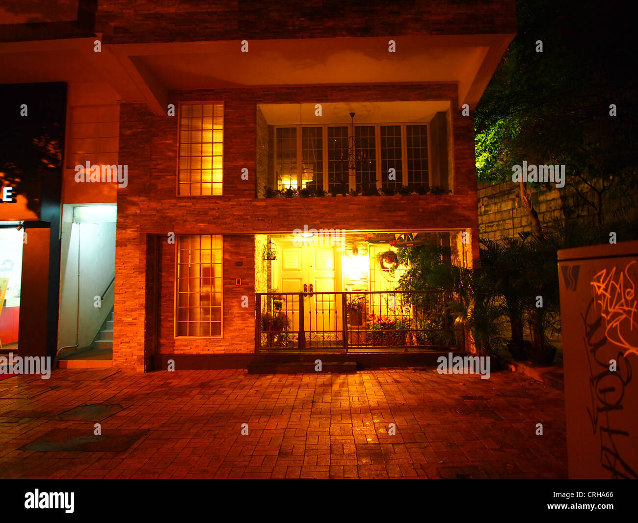 Modern house night front door hi-res stock photography and images - Alamy