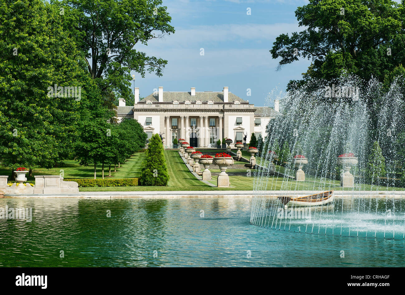 Nemours Mansion and Gardens, Wilmington, Delaware, USA Stock Photo - Alamy