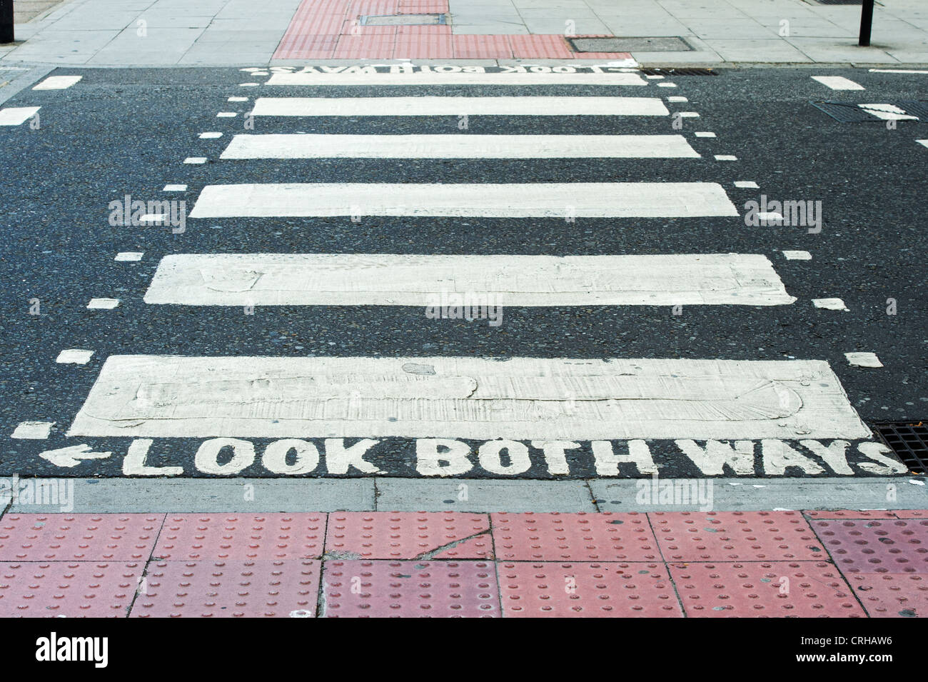 Pedestrian crossing uk hi-res stock photography and images - Alamy