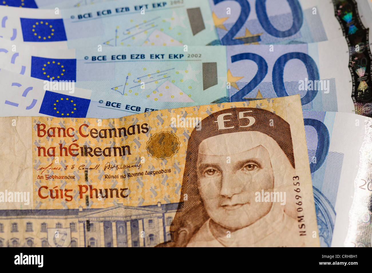 Irish banknotes hi-res stock photography and images - Alamy